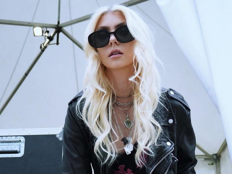 5 Rocker Cantik di Dunia: Guncang Panggung dengan Karisma Kuat - Dumai ...